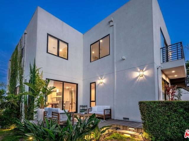 8184 Mannix Dr, Los Angeles, CA 90046