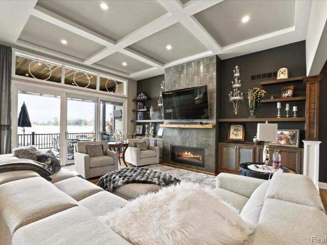 8184 Woodland Shore Drive