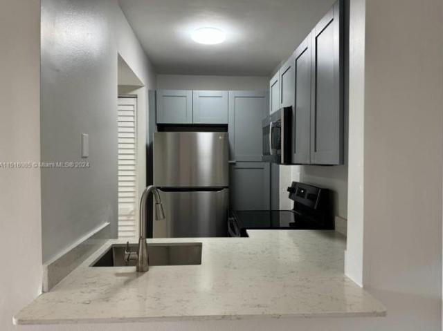 8185 NW 7th St #205, Miami, FL 33126 To Rent in Miami, Florida