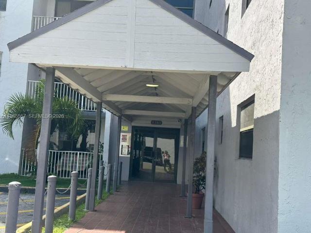 8185 NW 7th St, Unit 319, Miami, FL 33126 | MLS #A11985 | Compass