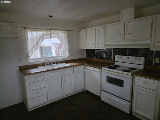 81876 highway 395