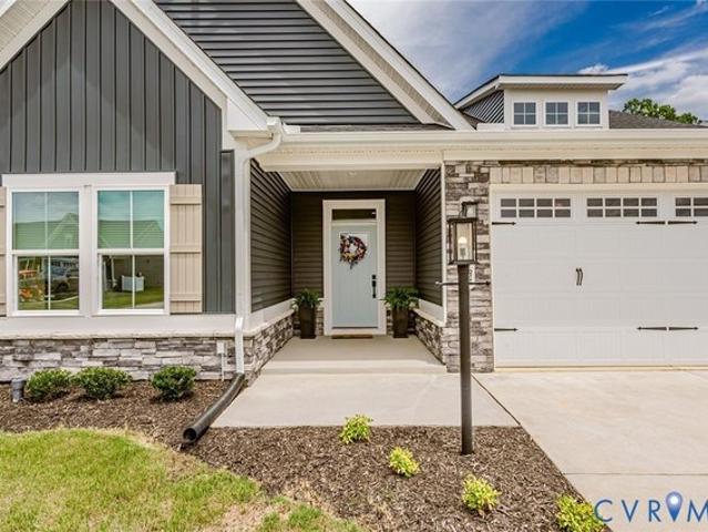 8187 Winter Fog Dr, New Kent, VA 23124