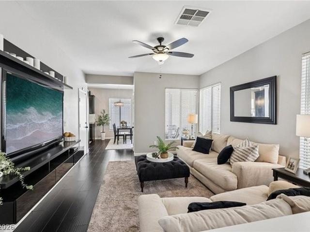8188 Golden Flowers St, Las Vegas, NV 89139