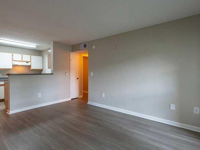 8181 Med Center Apartments 3 Bedroom Apartment for Rent at 8181 Fannin St, Houston, TX 77054 Astrodome