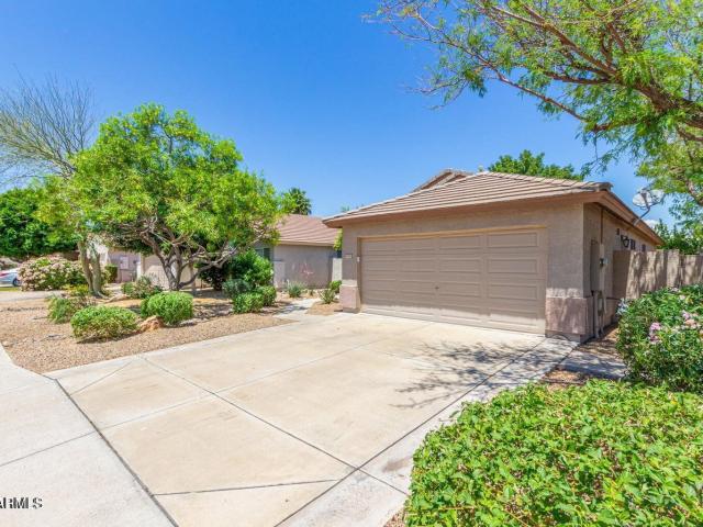8182 W Pontiac Drive