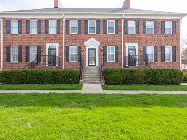 8183 Heyward Dr, Indianapolis, IN 46250