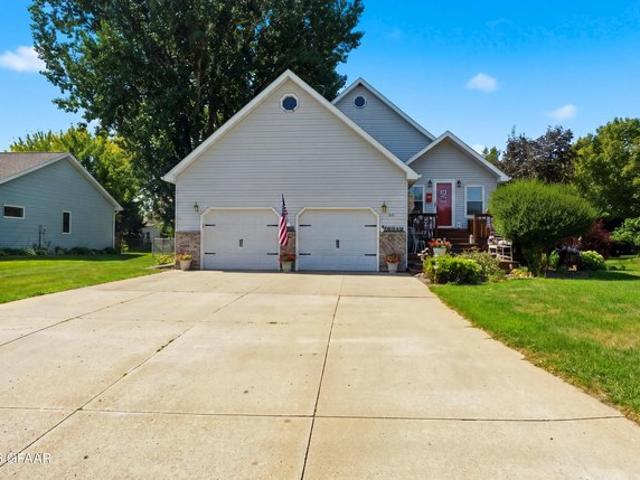 818 17th Ave SE, East Grand Forks, MN 56721