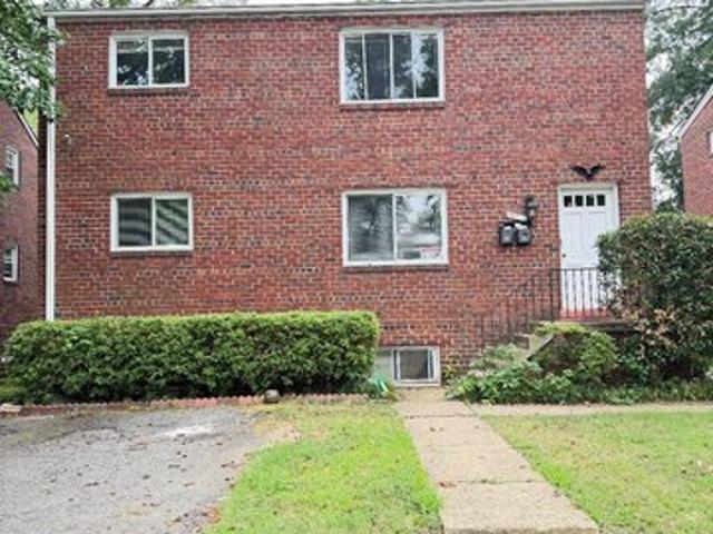 818 22nd St S, Arlington, VA 22202