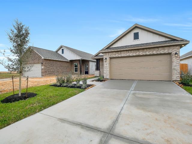 818 Countryside Glade Lane