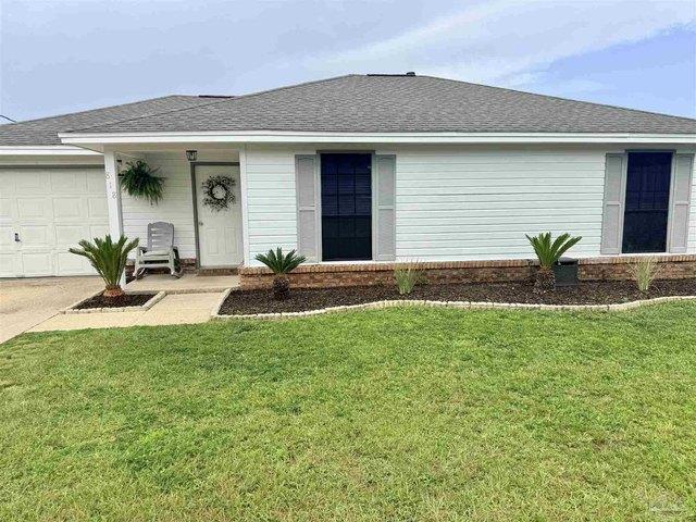 818 Amberway Dr, Pensacola, FL 32506