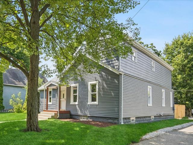 818 Bach Street