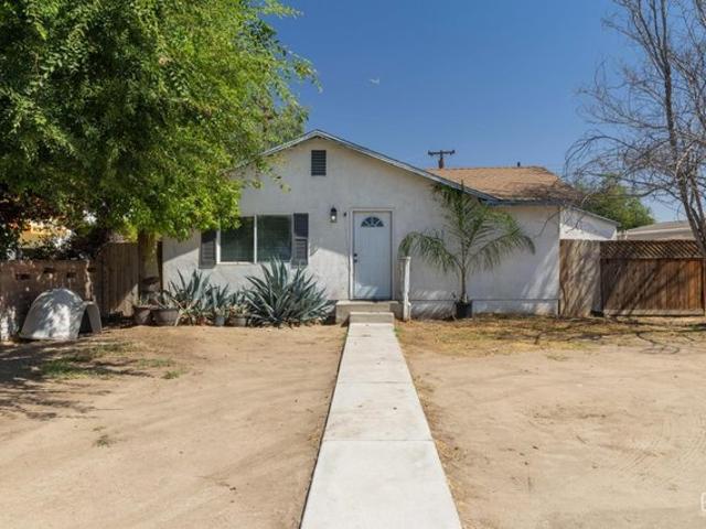 818 Decatur St, Bakersfield, CA 93308