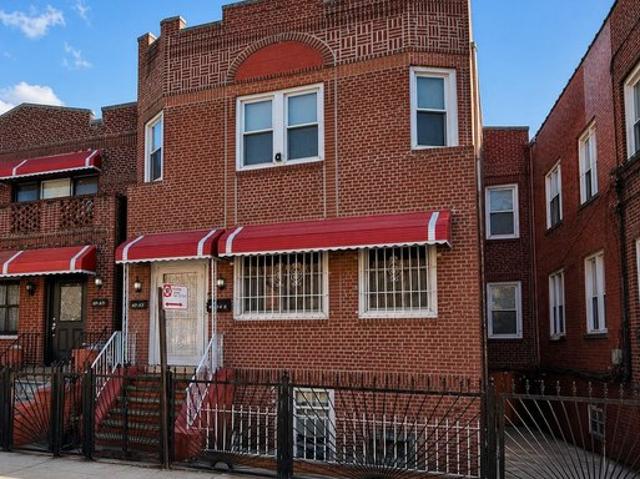 818 E 227th St, Bronx, NY 10466