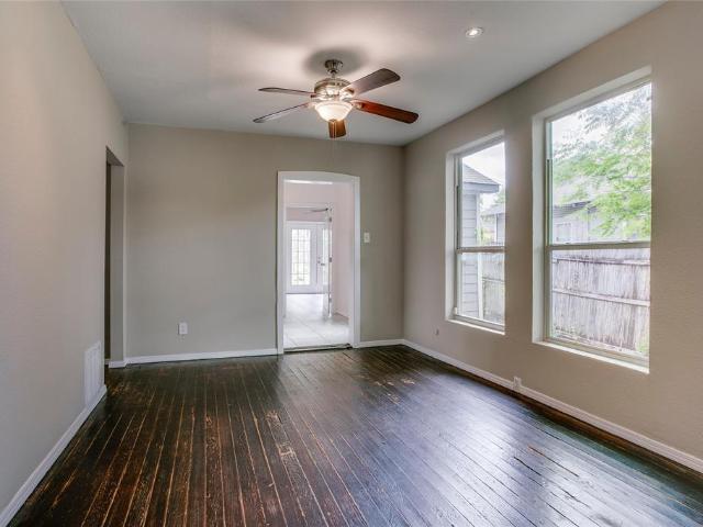 818 E Woodin Blvd, Dallas, TX 75216 | MLS #21313