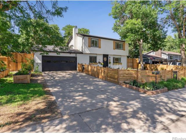 818 E Swallow Road
