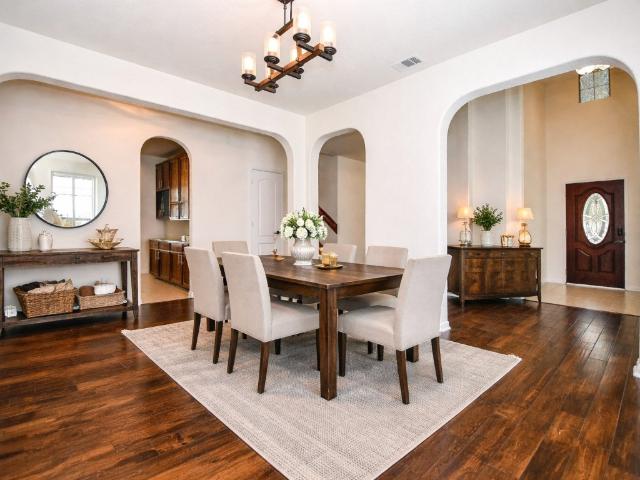 818 Harbor Lakes Lane