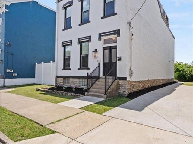 818 Isabella Street