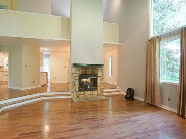 818 Lake Forest Drive