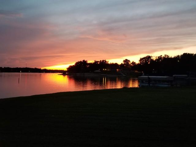 818 Lake Summerset
