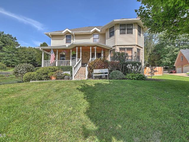 818 Lizabeth Drive