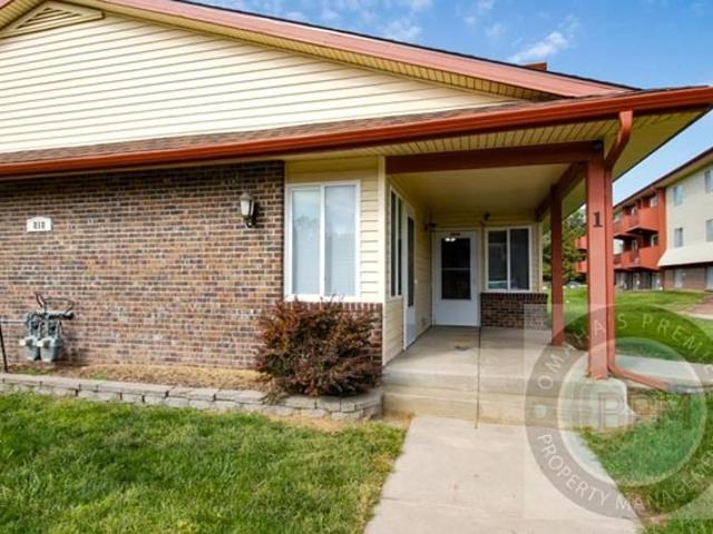 818 Lincoln Rd, Bellevue, NE 68005