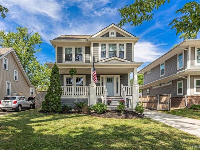 818 Mohawk Ave, Royal Oak, MI 48067