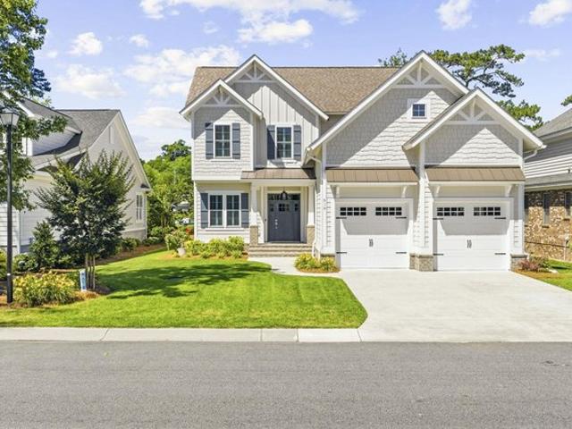 818 Morrall Dr, North Myrtle Beach, SC 29582