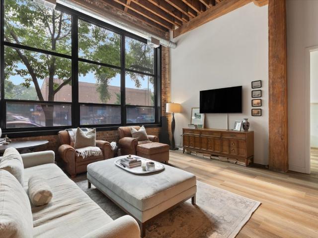 818 N Wolcott Avenue # 208
