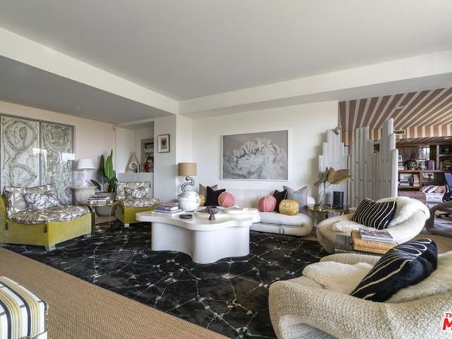 818 N Doheny Dr Apt 302, West Hollywood, CA 90069