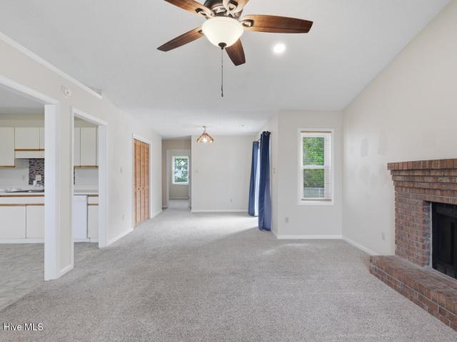 818 S Dogwood Lane