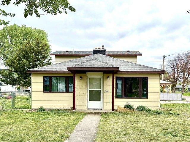 818 S Lake Ave, Miles City, MT 59301