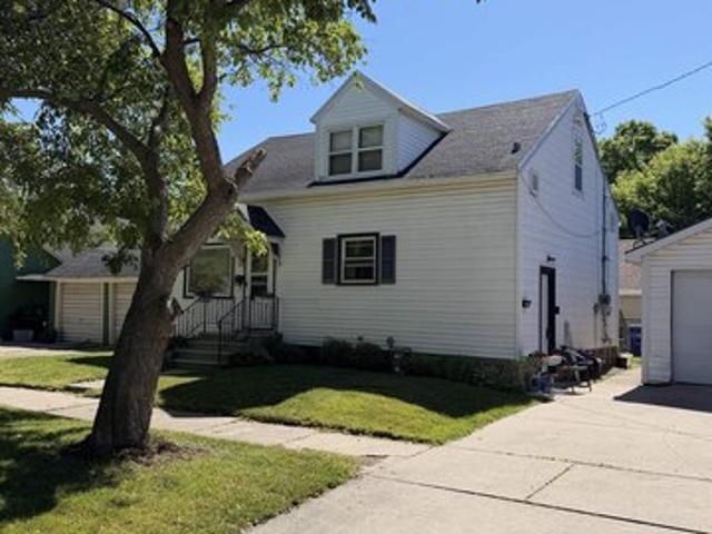 818 Saint George St, Green Bay, WI 54302