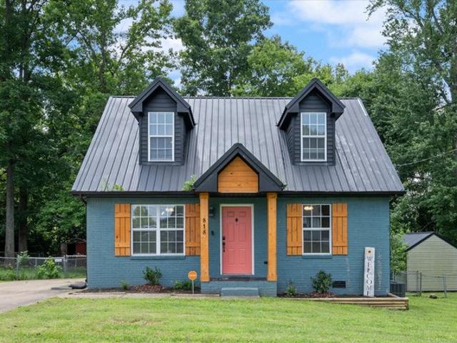 818 Shelton Cir S, Clarksville, TN 37042