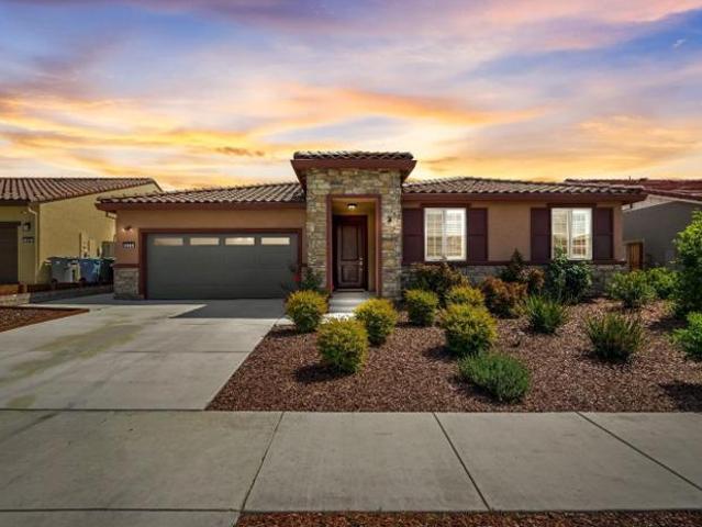 818 Stallion Way, Hollister, CA 95023