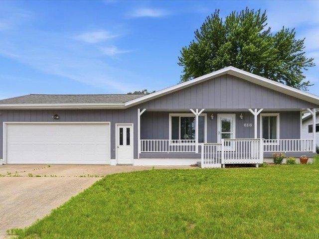 818 Sycamore St, Janesville, IA 50647