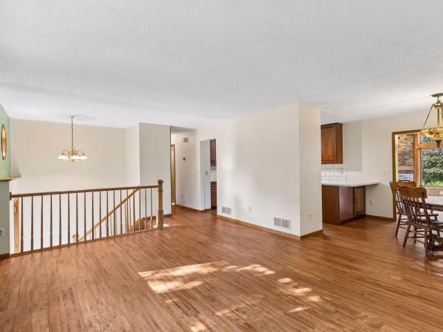818 Pine Tree Trail