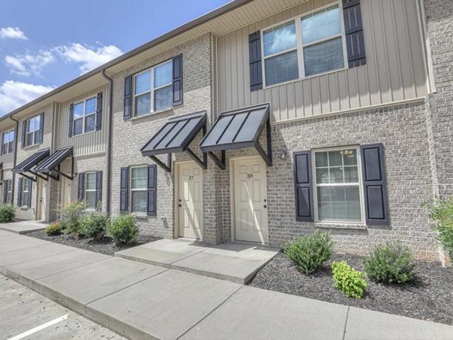 818 Prewitt Ln, Clarksville, TN 37040