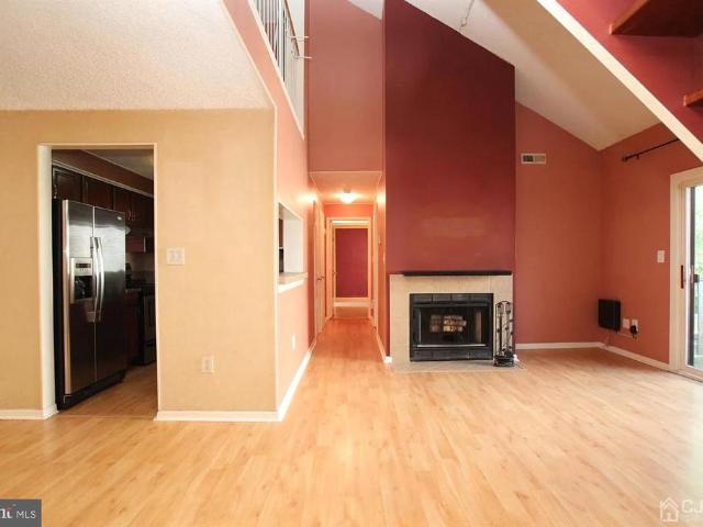 818 Ravens Crest Drive