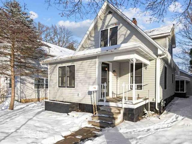 818 Rundell St, Iowa City, IA 52240