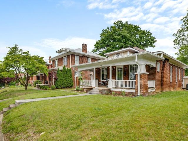 818 West Maple Street