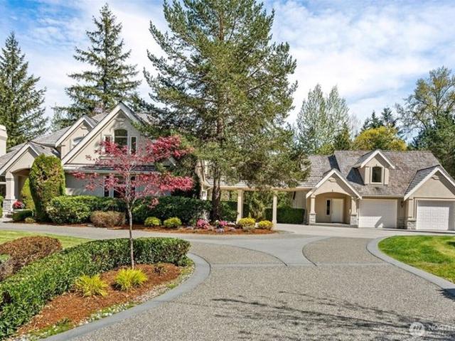 818 Windsor Dr SE, Sammamish, WA 98074