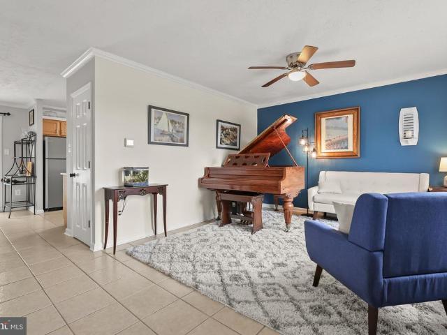 818 Uniontown Road