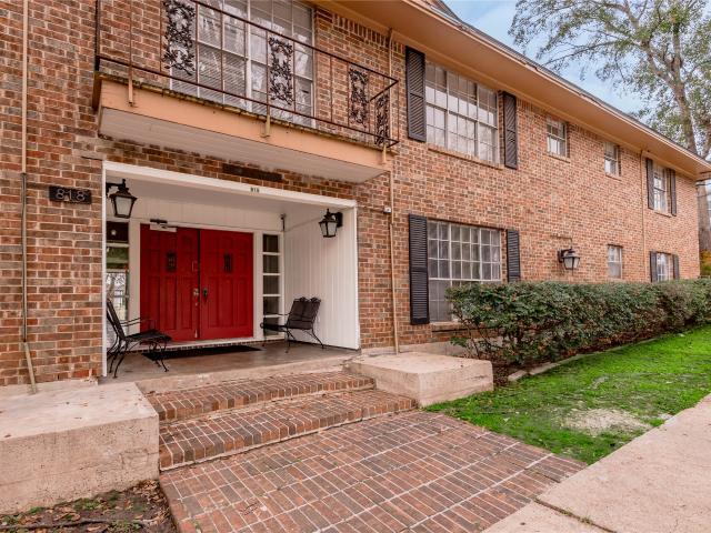 818 University Ave, Unit 2, Huntsville, TX 77320 | MLS #58461 | Compass