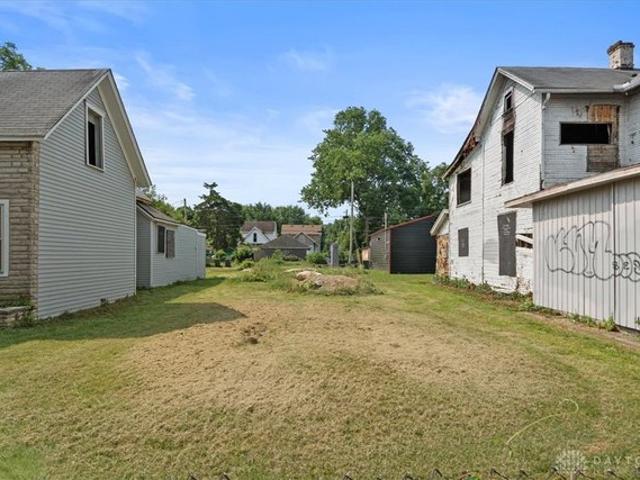 818 Xenia Ave, Dayton, OH 45410