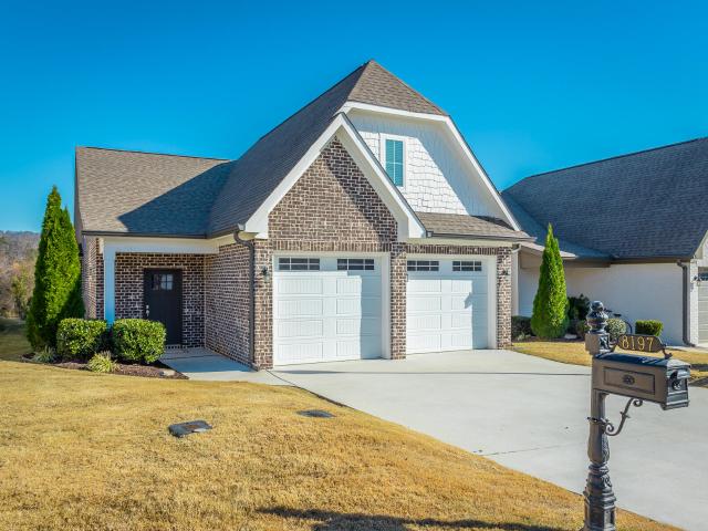 8197 Double Eagle Court