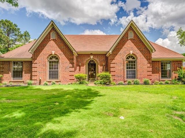 8198 E Walnut Creek Rd, Memphis, TN 38018