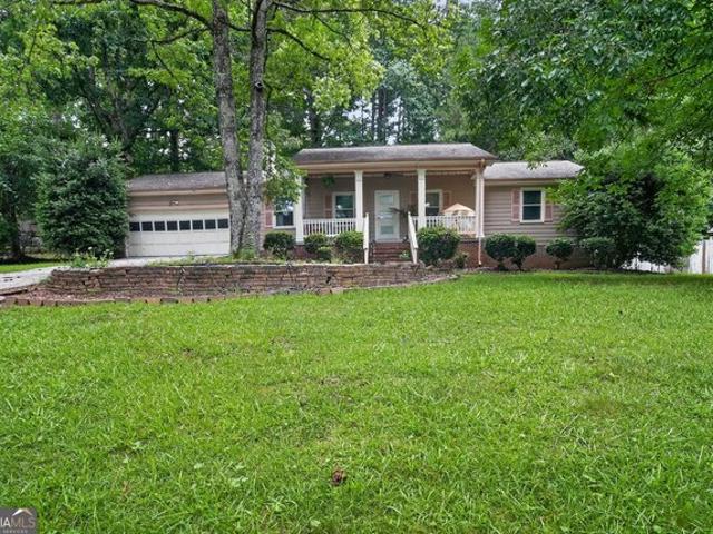 8198 Rockbridge Rd, Lithonia, GA 30058