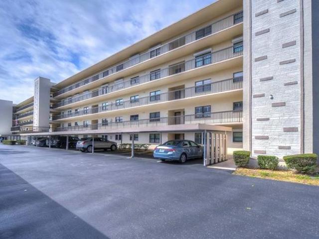 8198 Terrace Garden Dr N #109, Saint Petersburg, FL 33709