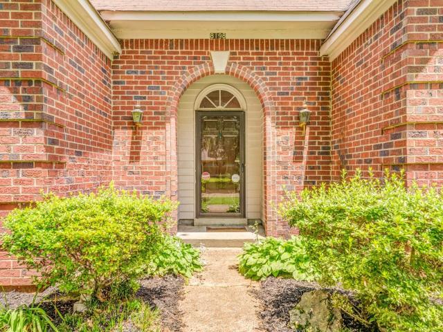 8198 walnut creek rd