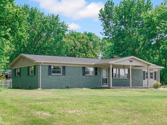 8190 N Greenacres Road